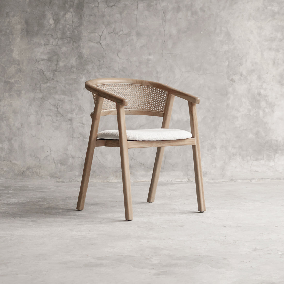 Boston Chair – Elements Concept